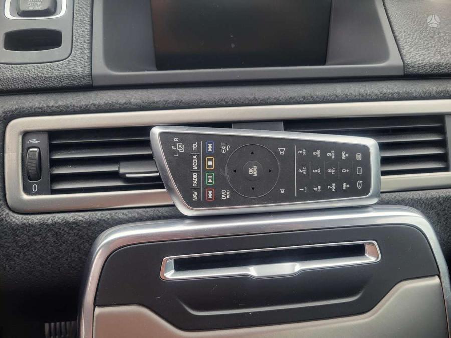 Melns Volvo V70 2012 Viļņa, ar dzinēja tilpumu 2.00 L un nobraukumu 287 tūkst. km par 5650 €, foto 17 vietnē AUTOMOTO.COM.LV
