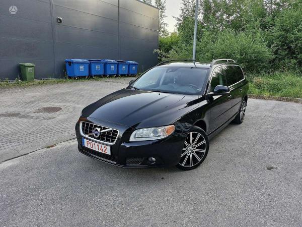Melns Volvo V70 2012 Alīta, ar dzinēja tilpumu 1.98 L un nobraukumu 262 tūkst. km par 5990 €, foto 3 vietnē AUTOMOTO.COM.LV