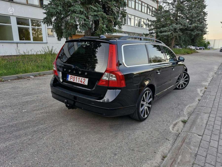 Черный Вольво В70 2012 в Алитус, объемом двигателя 1.98 л и пробегом 262 тыс. км за 5990 €, фото 5 на AUTOMOTO.COM.LV