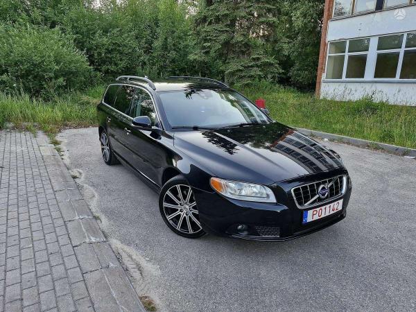 Melns Volvo V70 2012 Alīta, ar dzinēja tilpumu 1.98 L un nobraukumu 262 tūkst. km par 5990 €, foto 7 vietnē AUTOMOTO.COM.LV