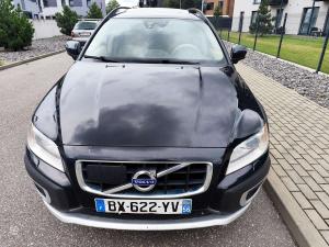 Black Volvo V70 2012 in Kaunas, with an engine capacity of 2.40 L and mileage of 280 thousand km for 6999 €, photo 3 on AUTOMOTO.COM.LV