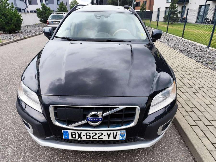 Black Volvo V70 2012 in Kaunas, with an engine capacity of 2.40 L and mileage of 280 thousand km for 6999 €, photo 3 on AUTOMOTO.COM.LV