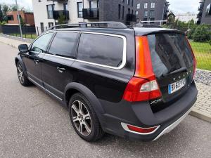 Black Volvo V70 2012 in Kaunas, with an engine capacity of 2.40 L and mileage of 280 thousand km for 6999 €, photo 5 on AUTOMOTO.COM.LV