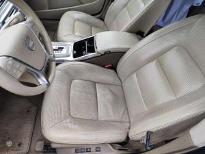 Black Volvo V70 2012 in Kaunas, with an engine capacity of 2.40 L and mileage of 280 thousand km for 6999 €, photo 10 on AUTOMOTO.COM.LV