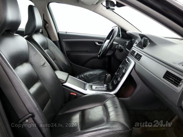 Melns Volvo V70 2012 Tallina, ar dzinēja tilpumu 1.60 L un nobraukumu 318 tūkst. km par 3199 €, foto 6 vietnē AUTOMOTO.COM.LV