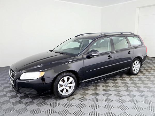 Black Volvo V70 2012 in Tallinn, with an engine capacity of 1.60 L and mileage of 318 thousand km for 3199 €, photo 2 on AUTOMOTO.COM.LV