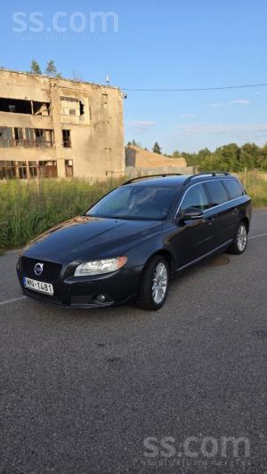 Melns Volvo V70 2012 Daugavpils, ar dzinēja tilpumu 2.00 L un nobraukumu 285 tūkst. km par 4500 €, foto 7 vietnē AUTOMOTO.COM.LV