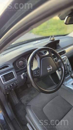 Melns Volvo V70 2012 Daugavpils, ar dzinēja tilpumu 2.00 L un nobraukumu 285 tūkst. km par 4500 €, foto 8 vietnē AUTOMOTO.COM.LV