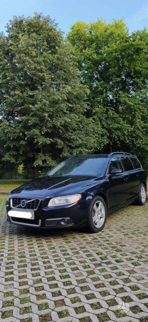 Melns Volvo V70 2012 Viļņa, ar dzinēja tilpumu 2.40 L un nobraukumu 275 tūkst. km par 6800 €, foto 3 vietnē AUTOMOTO.COM.LV