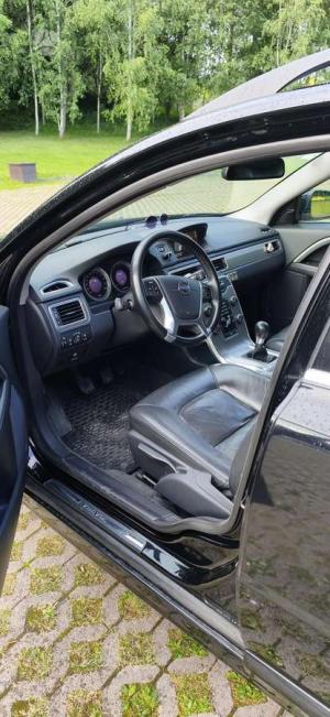 Melns Volvo V70 2012 Viļņa, ar dzinēja tilpumu 2.40 L un nobraukumu 275 tūkst. km par 6800 €, foto 7 vietnē AUTOMOTO.COM.LV