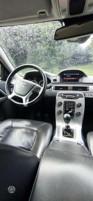 Melns Volvo V70 2012 Viļņa, ar dzinēja tilpumu 2.40 L un nobraukumu 275 tūkst. km par 6800 €, foto 8 vietnē AUTOMOTO.COM.LV