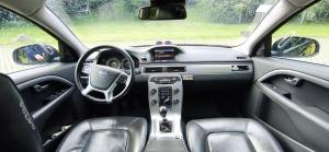 Melns Volvo V70 2012 Viļņa, ar dzinēja tilpumu 2.40 L un nobraukumu 275 tūkst. km par 6800 €, foto 10 vietnē AUTOMOTO.COM.LV