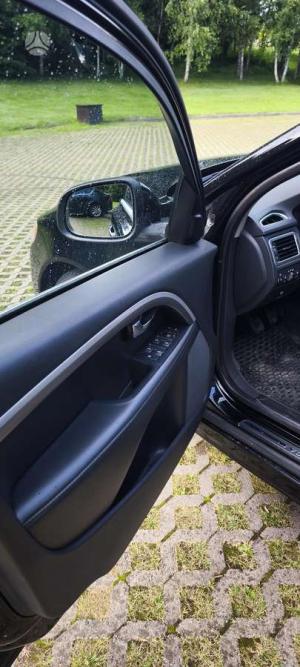 Melns Volvo V70 2012 Viļņa, ar dzinēja tilpumu 2.40 L un nobraukumu 275 tūkst. km par 6800 €, foto 11 vietnē AUTOMOTO.COM.LV