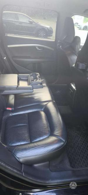 Melns Volvo V70 2012 Viļņa, ar dzinēja tilpumu 2.40 L un nobraukumu 275 tūkst. km par 6800 €, foto 12 vietnē AUTOMOTO.COM.LV
