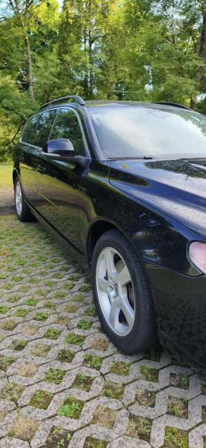 Melns Volvo V70 2012 Viļņa, ar dzinēja tilpumu 2.40 L un nobraukumu 275 tūkst. km par 6800 €, foto 14 vietnē AUTOMOTO.COM.LV
