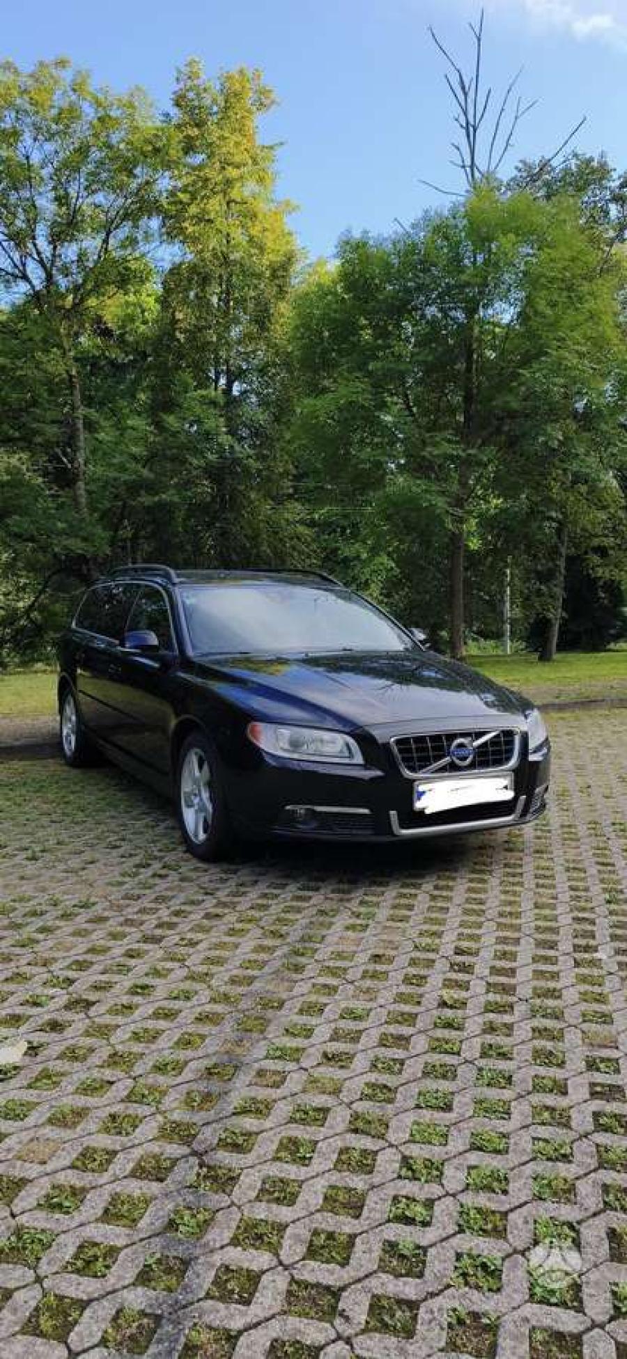 Melns Volvo V70 2012 Viļņa, ar dzinēja tilpumu 2.40 L un nobraukumu 275 tūkst. km par 6800 €, foto 16 vietnē AUTOMOTO.COM.LV