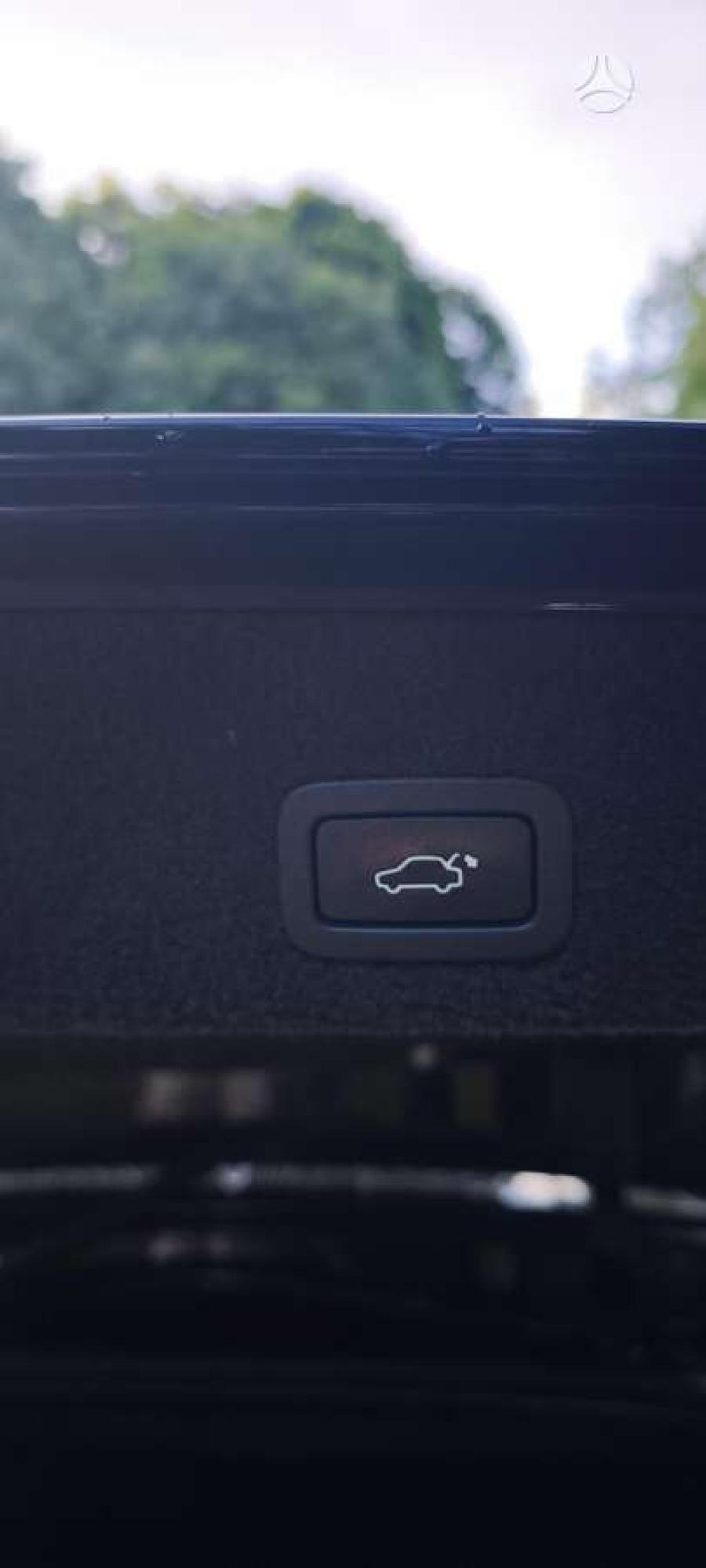 Melns Volvo V70 2012 Viļņa, ar dzinēja tilpumu 2.40 L un nobraukumu 275 tūkst. km par 6800 €, foto 17 vietnē AUTOMOTO.COM.LV