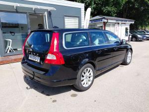 Black Volvo V70 2012 in Klaipeda, with an engine capacity of 1.60 L and mileage of 240 thousand km for 5950 €, photo 6 on AUTOMOTO.COM.LV