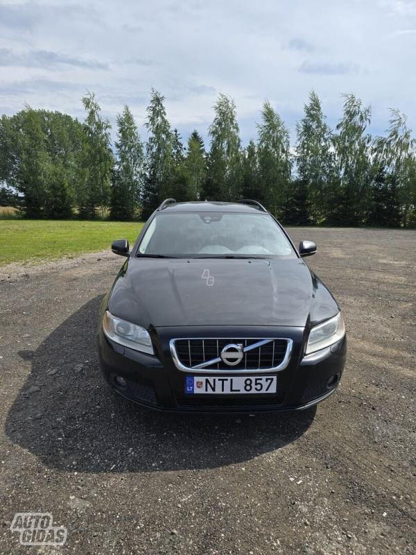 Black Volvo V70 2012 in Kupiskis, with an engine capacity of 1.60 L and mileage of 274 thousand km for 3950 €, photo 2 on AUTOMOTO.COM.LV