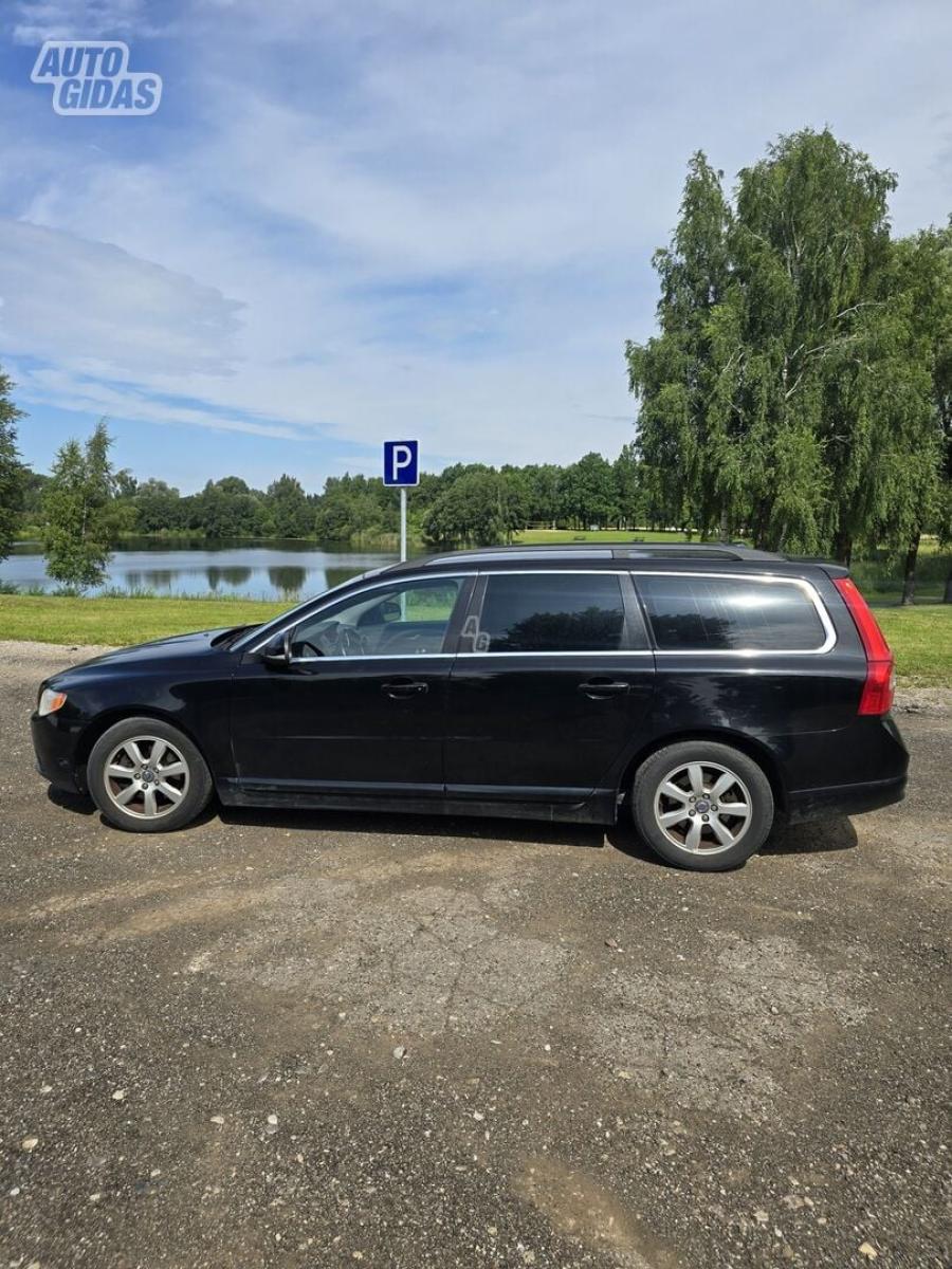 Black Volvo V70 2012 in Kupiskis, with an engine capacity of 1.60 L and mileage of 274 thousand km for 3950 €, photo 8 on AUTOMOTO.COM.LV