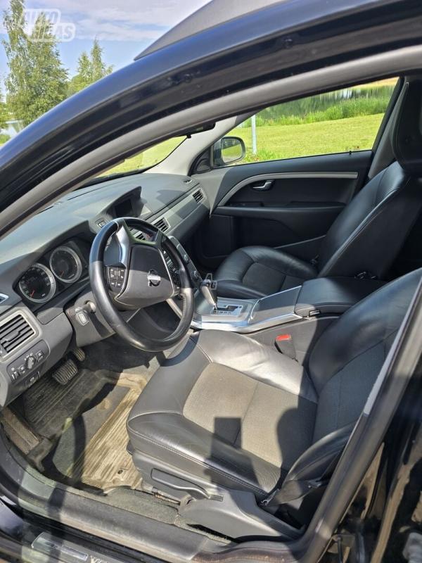 Black Volvo V70 2012 in Kupiskis, with an engine capacity of 1.60 L and mileage of 274 thousand km for 3950 €, photo 10 on AUTOMOTO.COM.LV