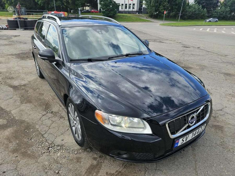 Черный Вольво В70 2012 в Каунас, объемом двигателя 1.56 л и пробегом 299 тыс. км за 3499 €, фото 5 на AUTOMOTO.COM.LV