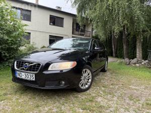 Black Volvo V70 2012 in Riga, with an engine capacity of 2.00 L and mileage of 341 thousand km for 4450 €, photo 11 on AUTOMOTO.COM.LV