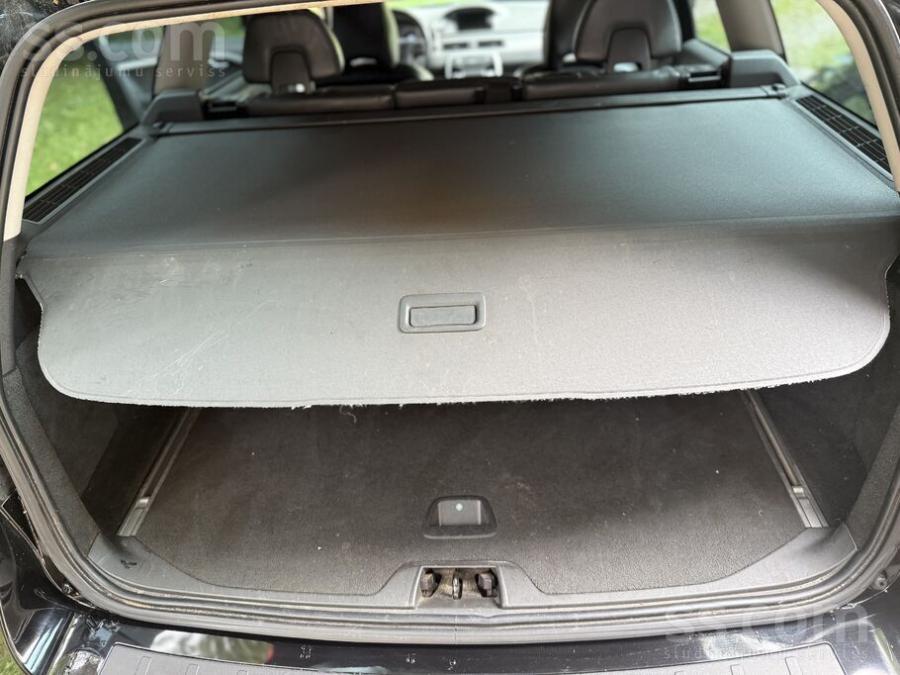 Black Volvo V70 2012 in Riga, with an engine capacity of 2.00 L and mileage of 341 thousand km for 4450 €, photo 19 on AUTOMOTO.COM.LV