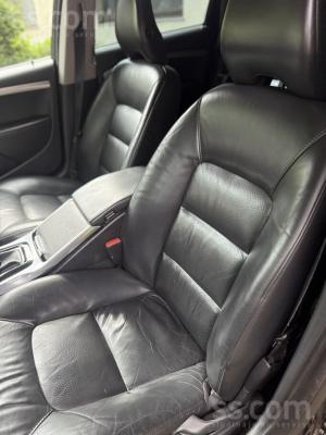 Black Volvo V70 2012 in Riga, with an engine capacity of 2.00 L and mileage of 341 thousand km for 4450 €, photo 21 on AUTOMOTO.COM.LV