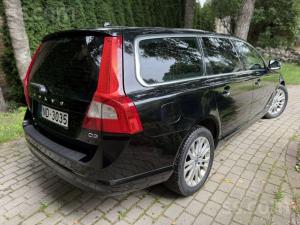 Black Volvo V70 2012 in Riga, with an engine capacity of 2.00 L and mileage of 341 thousand km for 4450 €, photo 24 on AUTOMOTO.COM.LV