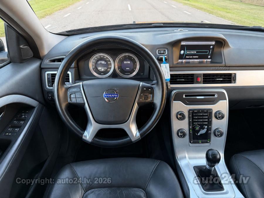 Melns Volvo V70 2012 Tallina, ar dzinēja tilpumu 2.00 L un nobraukumu 222 tūkst. km par 7990 €, foto 6 vietnē AUTOMOTO.COM.LV