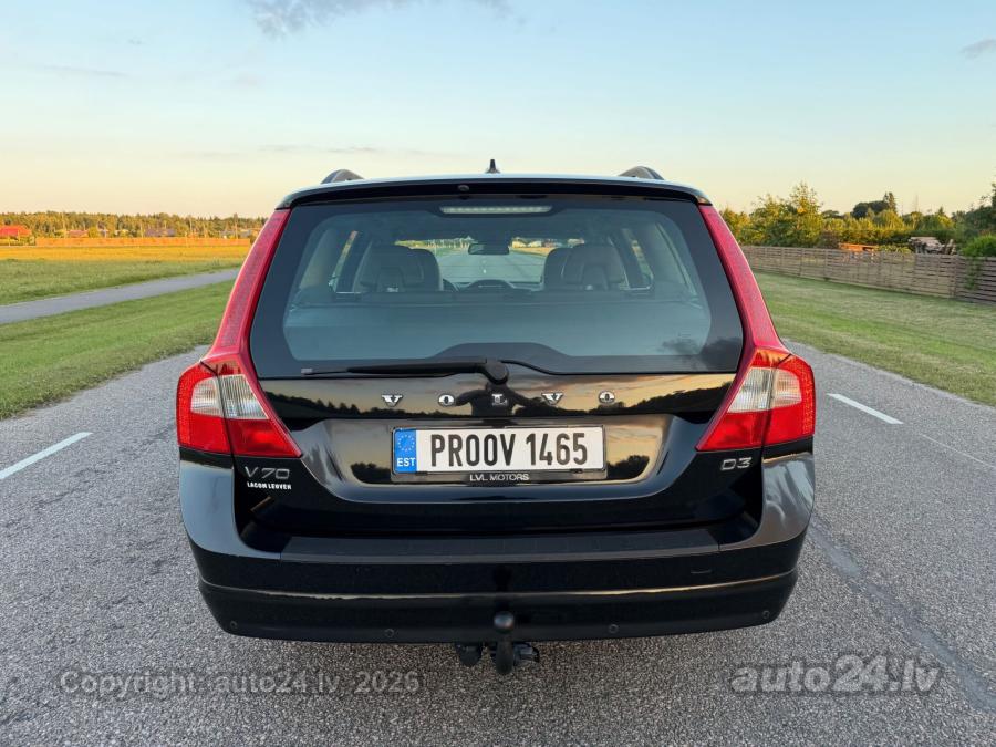 Melns Volvo V70 2012 Tallina, ar dzinēja tilpumu 2.00 L un nobraukumu 222 tūkst. km par 7990 €, foto 11 vietnē AUTOMOTO.COM.LV