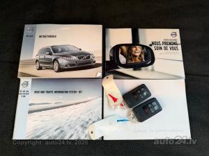 Melns Volvo V70 2012 Tallina, ar dzinēja tilpumu 2.00 L un nobraukumu 222 tūkst. km par 7990 €, foto 18 vietnē AUTOMOTO.COM.LV