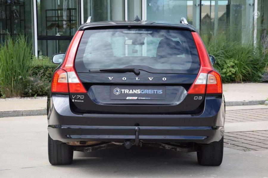 Melns Volvo V70 2012 Viļņa, ar dzinēja tilpumu 1.98 L un nobraukumu 290 tūkst. km par 5950 €, foto 11 vietnē AUTOMOTO.COM.LV