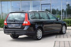 Melns Volvo V70 2012 Viļņa, ar dzinēja tilpumu 1.98 L un nobraukumu 290 tūkst. km par 5950 €, foto 12 vietnē AUTOMOTO.COM.LV