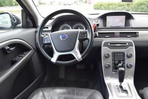 Melns Volvo V70 2012 Viļņa, ar dzinēja tilpumu 1.98 L un nobraukumu 290 tūkst. km par 5950 €, foto 23 vietnē AUTOMOTO.COM.LV