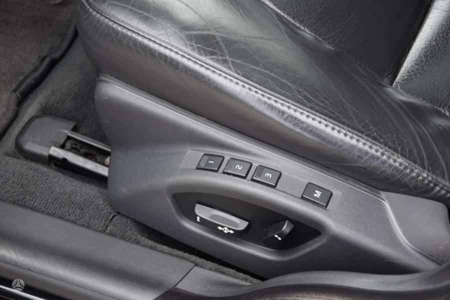 Melns Volvo V70 2012 Viļņa, ar dzinēja tilpumu 1.98 L un nobraukumu 290 tūkst. km par 5950 €, foto 28 vietnē AUTOMOTO.COM.LV