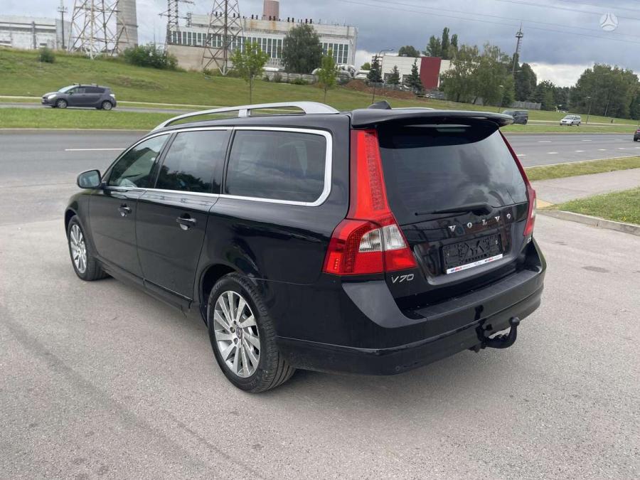 Black Volvo V70 2012 in Kaunas, with an engine capacity of 1.98 L and mileage of 287 thousand km for 5650 €, photo 13 on AUTOMOTO.COM.LV