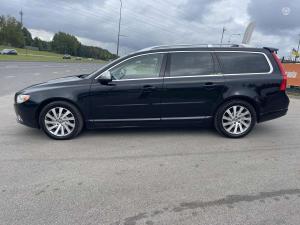 Black Volvo V70 2012 in Kaunas, with an engine capacity of 1.98 L and mileage of 287 thousand km for 5650 €, photo 16 on AUTOMOTO.COM.LV