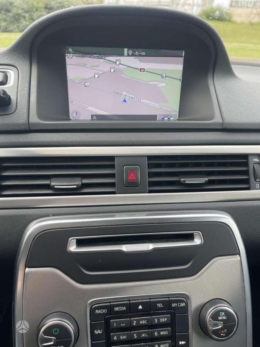 Black Volvo V70 2012 in Kaunas, with an engine capacity of 1.98 L and mileage of 287 thousand km for 5650 €, photo 21 on AUTOMOTO.COM.LV