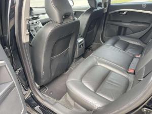 Black Volvo V70 2012 in Kaunas, with an engine capacity of 1.98 L and mileage of 287 thousand km for 5650 €, photo 24 on AUTOMOTO.COM.LV
