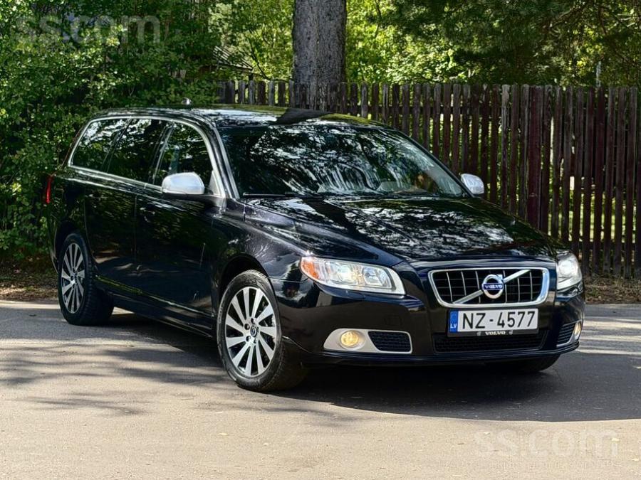 Melns Volvo V70 2012 Rīga, ar dzinēja tilpumu 2.00 L un nobraukumu 295 tūkst. km par 5750 €, foto 1 vietnē AUTOMOTO.COM.LV