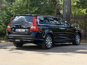 Melns Volvo V70 2012 Rīga, ar dzinēja tilpumu 2.00 L un nobraukumu 295 tūkst. km par 5750 €, foto 8 vietnē AUTOMOTO.COM.LV