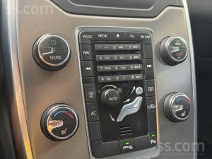 Melns Volvo V70 2012 Rīga, ar dzinēja tilpumu 2.00 L un nobraukumu 295 tūkst. km par 5750 €, foto 17 vietnē AUTOMOTO.COM.LV