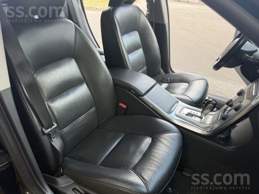 Melns Volvo V70 2012 Rīga, ar dzinēja tilpumu 2.00 L un nobraukumu 295 tūkst. km par 5750 €, foto 25 vietnē AUTOMOTO.COM.LV