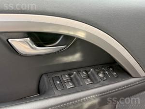Melns Volvo V70 2012 Rīga, ar dzinēja tilpumu 2.00 L un nobraukumu 298 tūkst. km par 5499 €, foto 19 vietnē AUTOMOTO.COM.LV