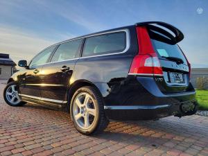 Black Volvo V70 2012 in Vilnius, with an engine capacity of 2.00 L and mileage of 292 thousand km for 5499 €, photo  on AUTOMOTO.COM.LV