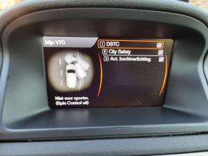 Black Volvo V70 2012 in Vilnius, with an engine capacity of 2.00 L and mileage of 292 thousand km for 5499 €, photo 20 on AUTOMOTO.COM.LV