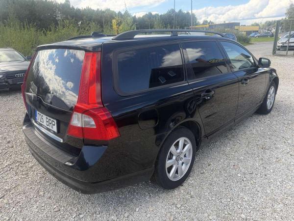Melns Volvo V70 2012 Veru, ar dzinēja tilpumu 2.00 L un nobraukumu 537 tūkst. km par 2190 €, foto 4 vietnē AUTOMOTO.COM.LV