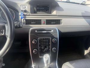 Melns Volvo V70 2012 Veru, ar dzinēja tilpumu 2.00 L un nobraukumu 537 tūkst. km par 2190 €, foto 9 vietnē AUTOMOTO.COM.LV
